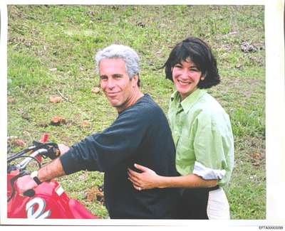 Epstein Files Gallery | 5,600+ Official Court Documents & Photos
