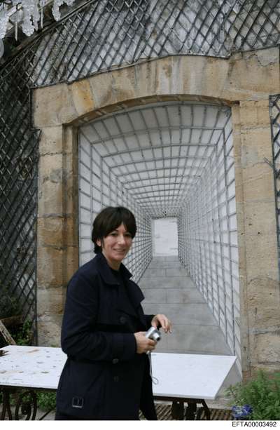 Epstein Files Gallery | 5,600+ Official Court Documents & Photos