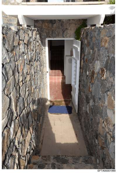 Epstein Files Gallery | 5,600+ Official Court Documents & Photos